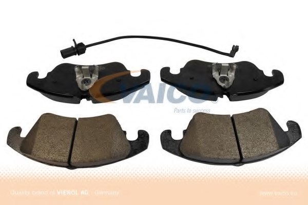 8R0698151A,AUDI 8R0698151A Brake Pad Set, disc brake for AUDI
