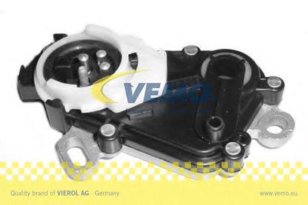 0005454906,MERCE 0005454906 Switch, reverse light for MERCE